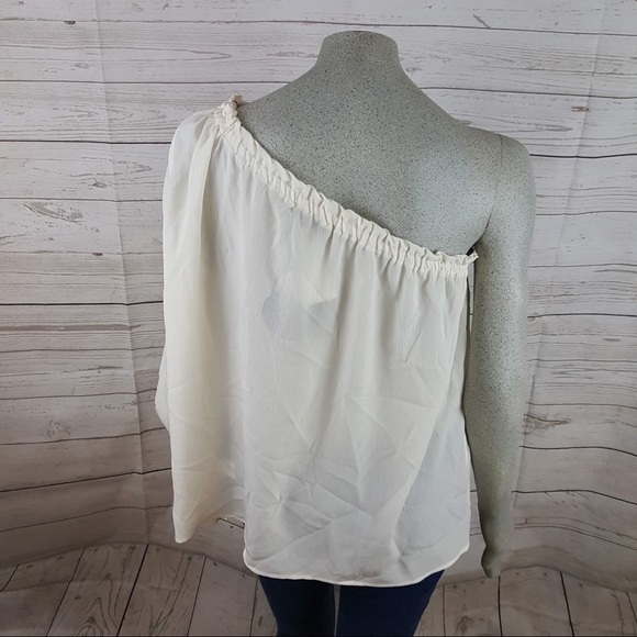 Harlowe & Graham | Tops | Harlow Graham Ivory One Shoulder Bell Sleeve ...